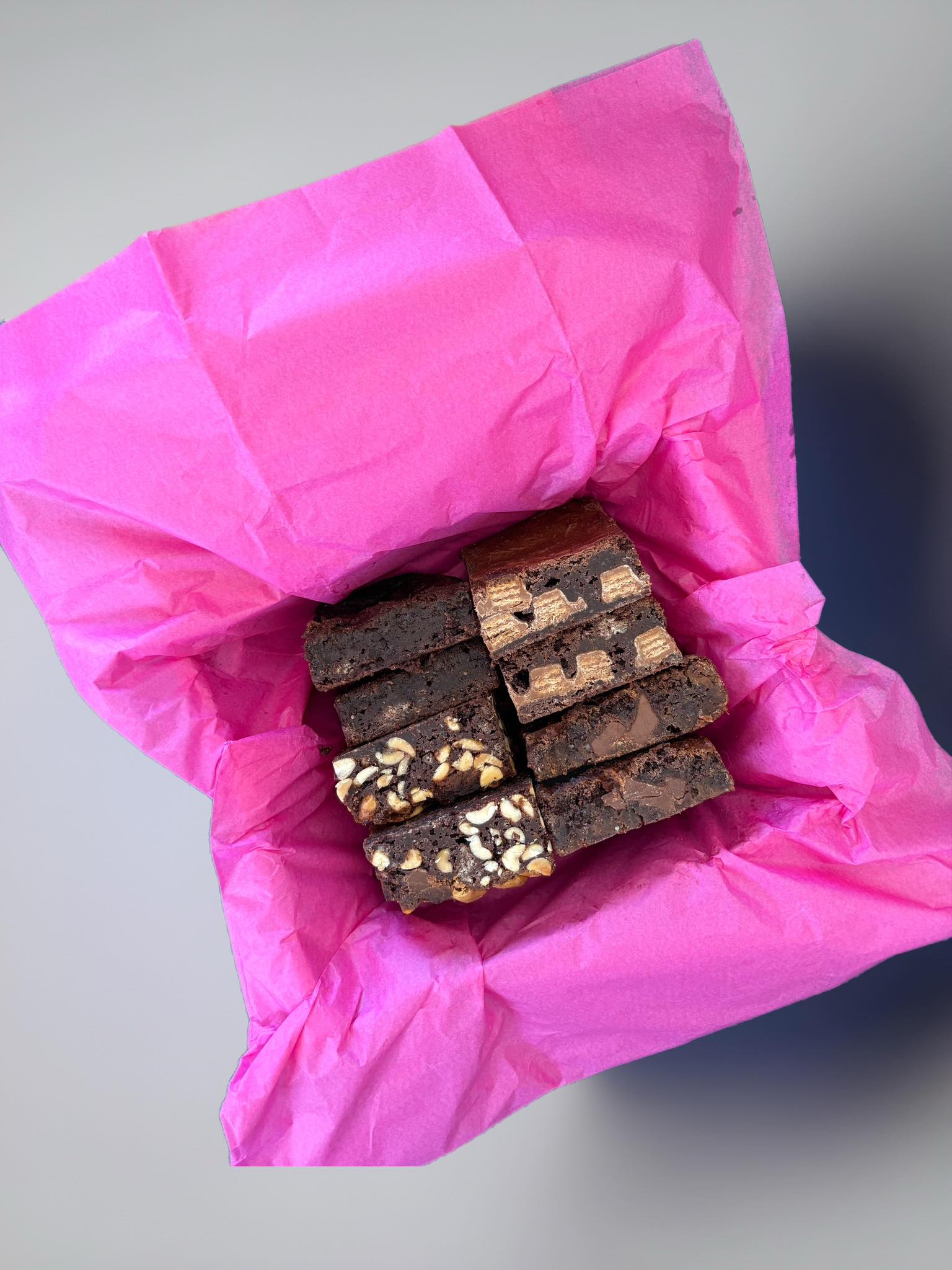 Deluxe Brownie Box – Basic Az Bakes